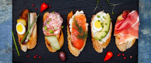 DIY Wedding Sandwich Station | Affordable + Cheap + Easy