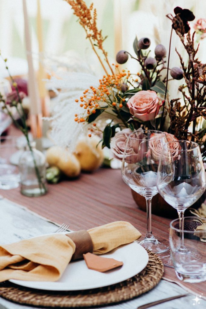 Best Disposable Plates For Your Wedding Or Elegant Event