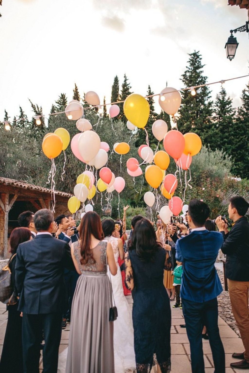 Wedding Exit Send-off Ideas: Creative and Fun Top 13 | DIY Guide