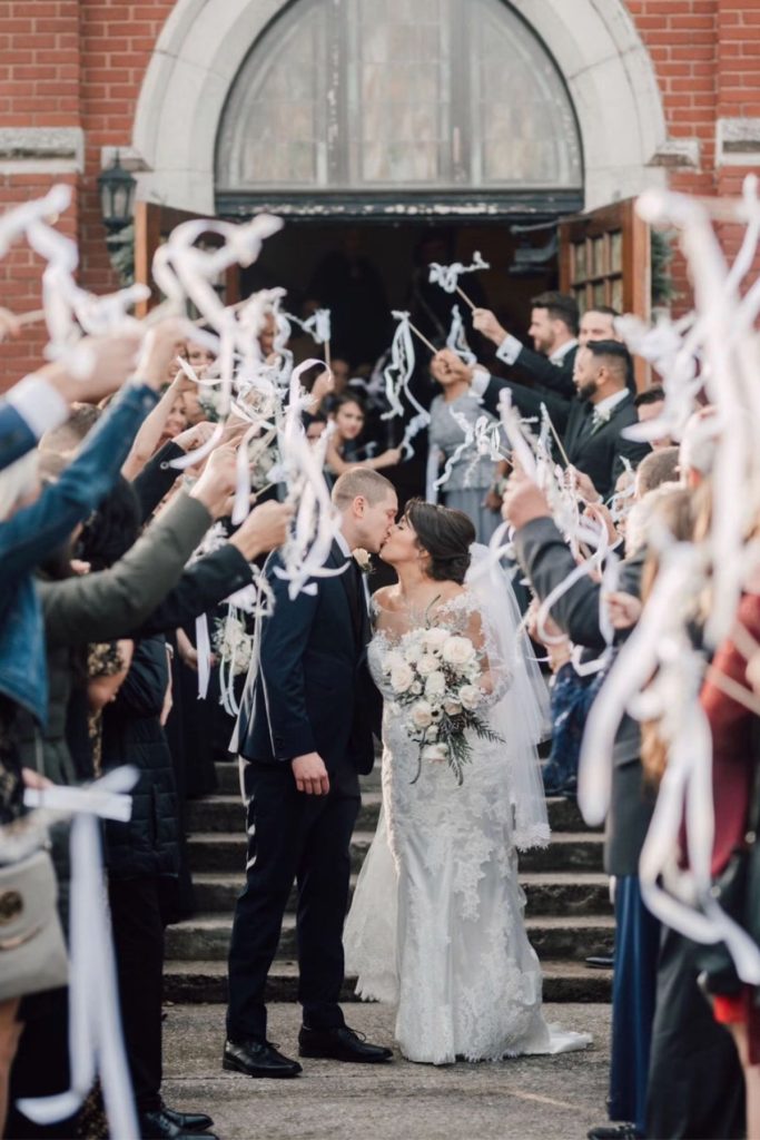 Wedding Exit Send-off Ideas: Creative and Fun Top 13 | DIY Guide