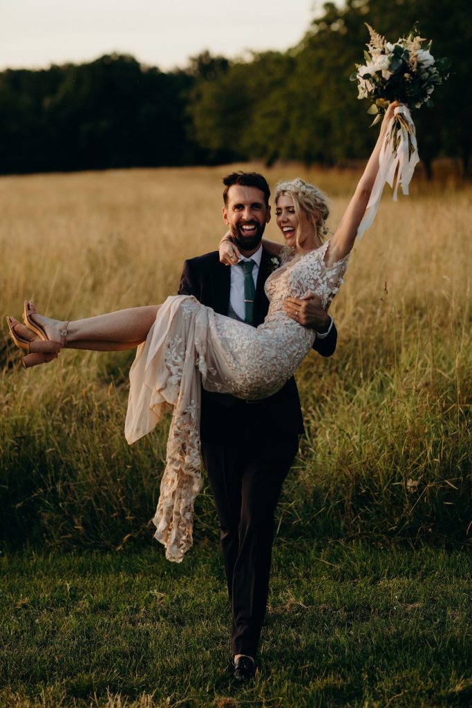 Wedding Exit Send-off Ideas: Creative and Fun Top 13 | DIY Guide