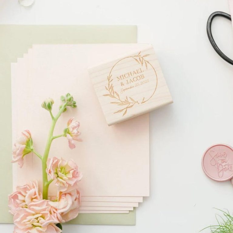 Custom Wedding Stamps You'll Love | Elegant | Affordable | Pretty