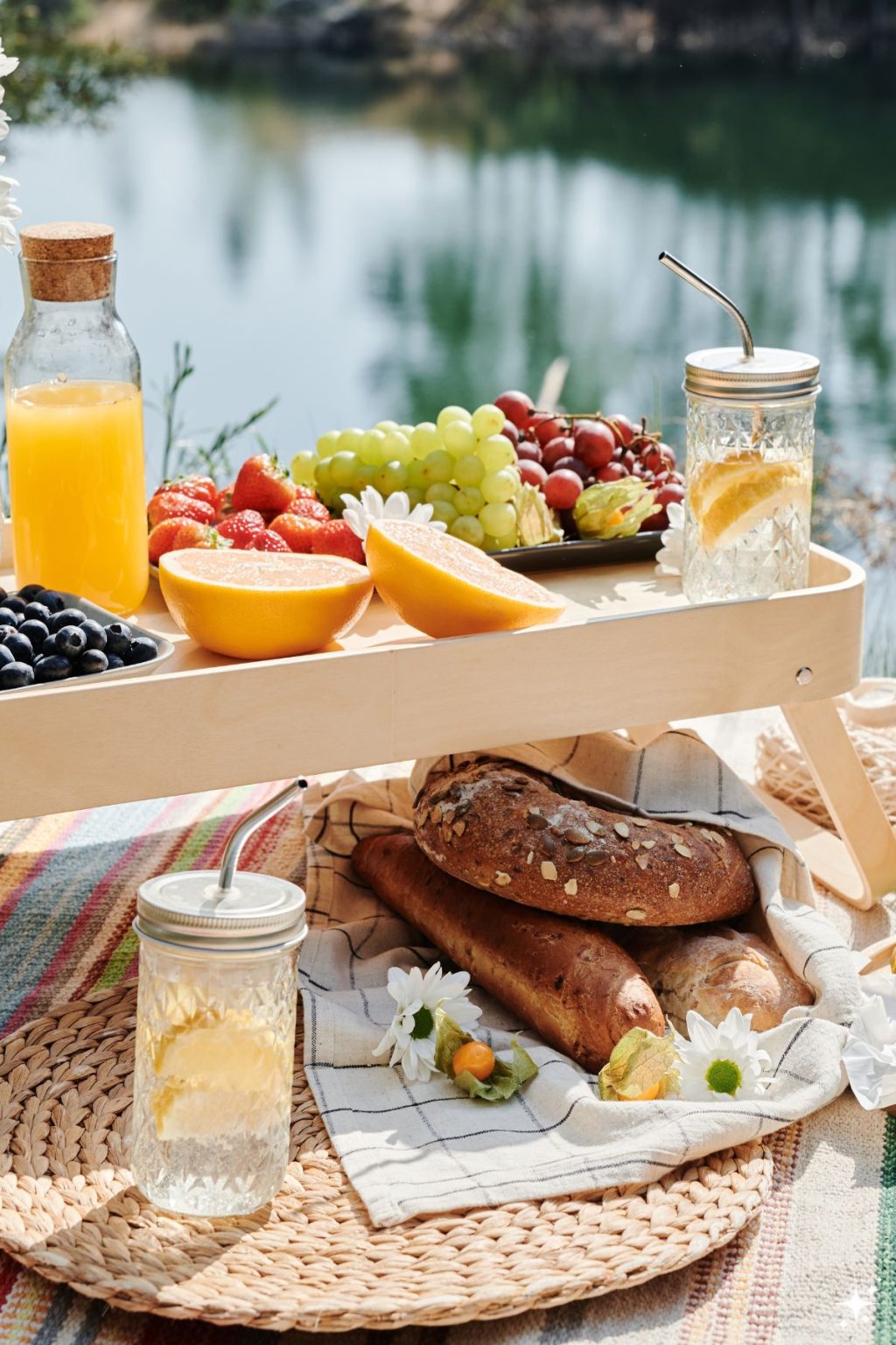 Picnic Style Wedding: How To Plan | DIY Guide + Tips