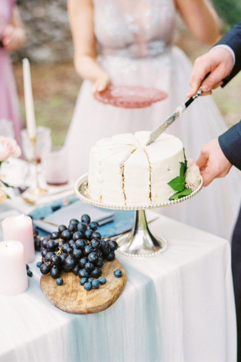DIY Wedding Cake: Hacks and Tips | Grocery to Wedding
