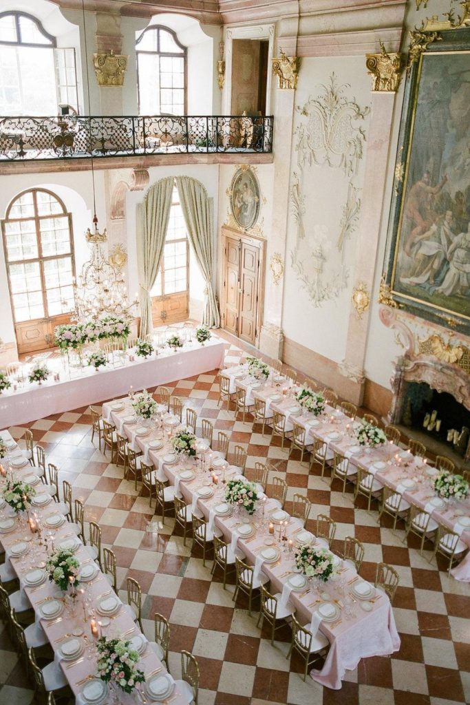 Wedding Reception Floor Plan: How To Set Up To Maximize Space | Tips